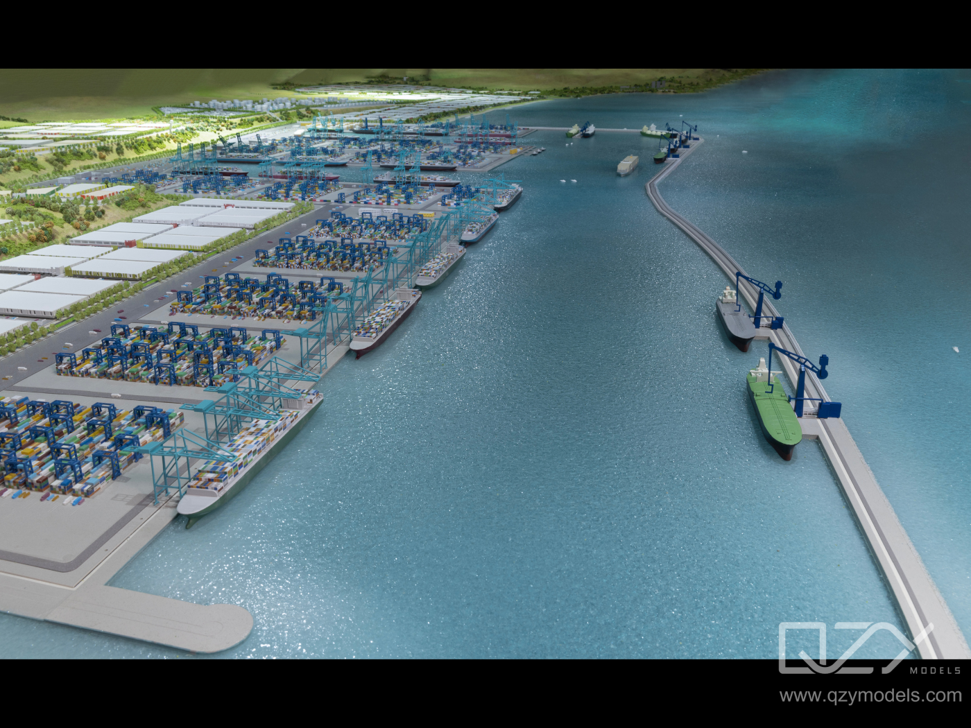 1：2000 THE NADOR WEST MED PORT COMPLEX | QZY Custom Model Maker